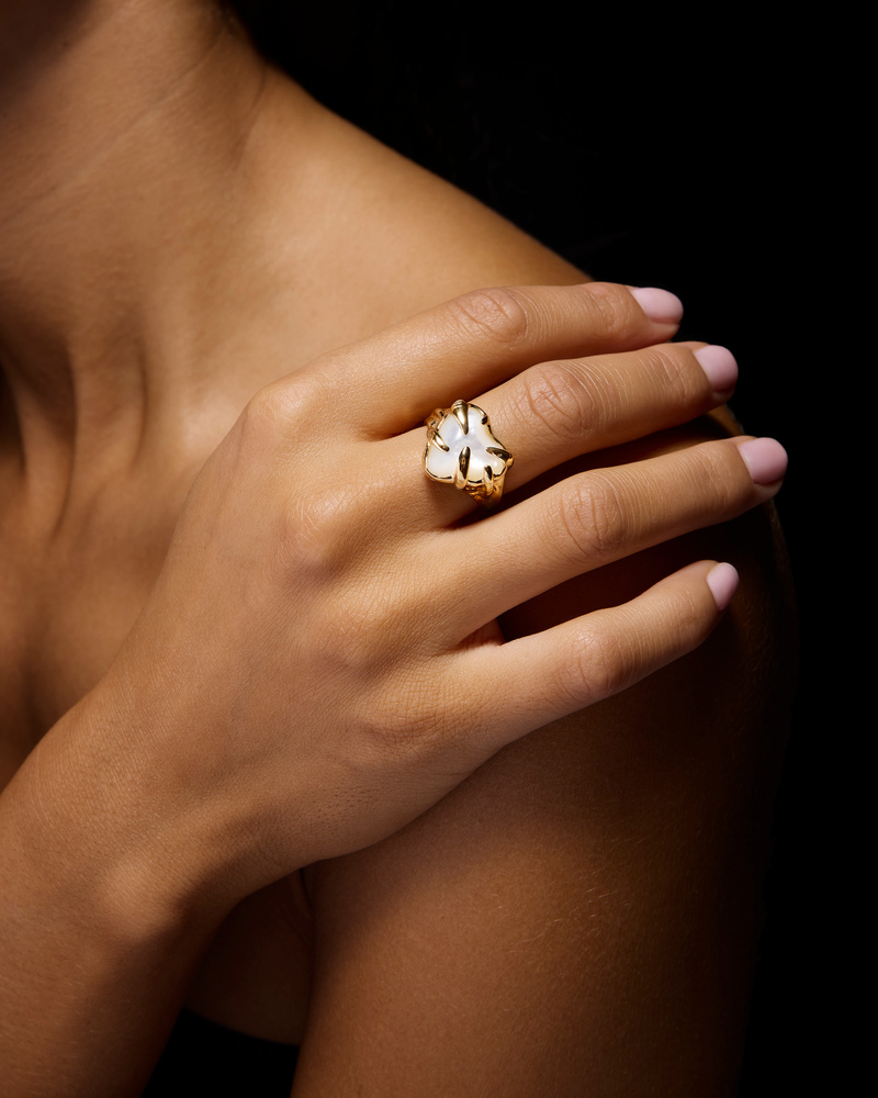 Eight of Wands Ring - Luxurious 18k Gold-Plated Elegance | Maria Nilsdotter